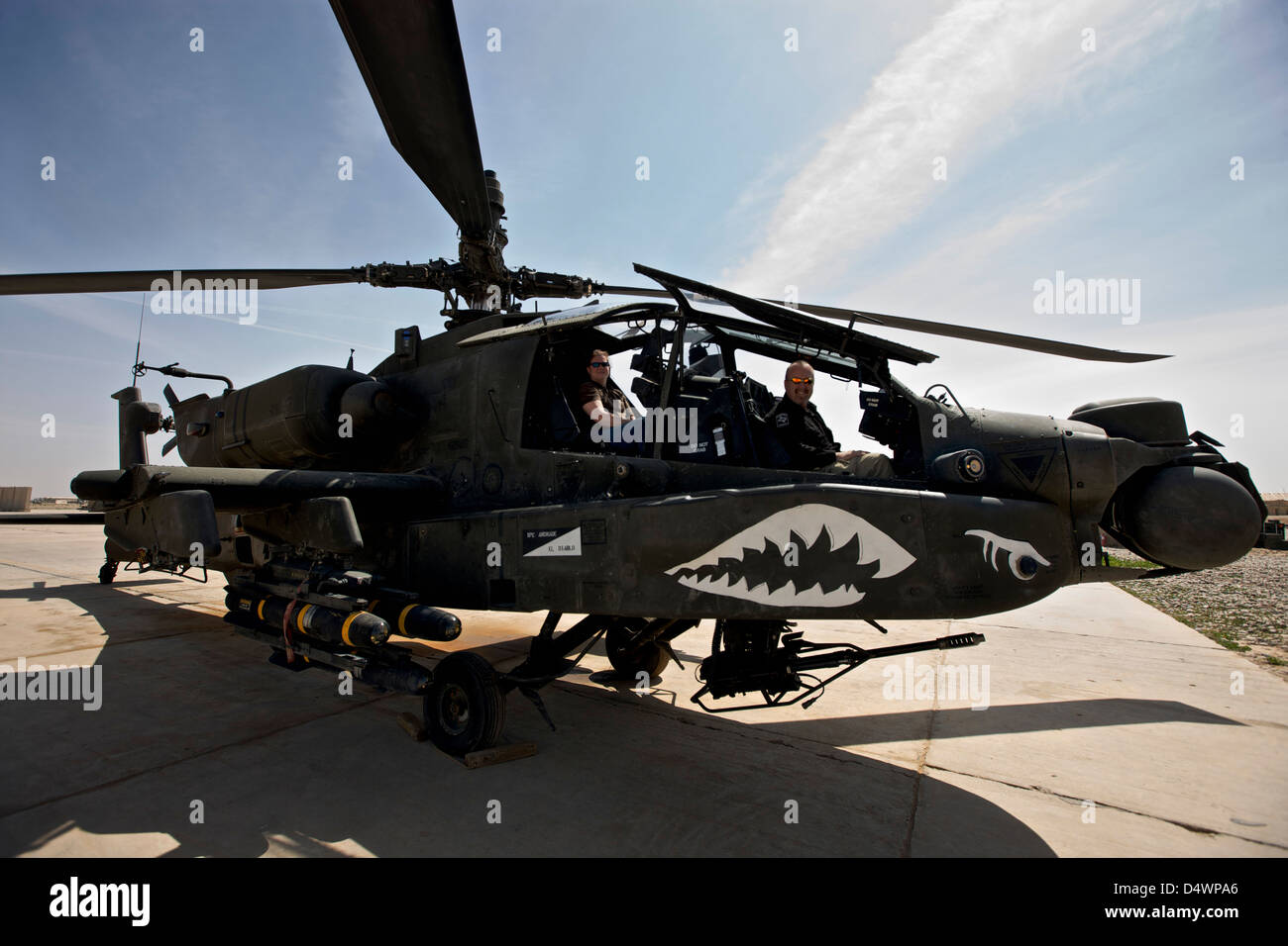 An AH-64D Apache Longbow parked at COB Speicher, Tikrit, Iraq Stock ...