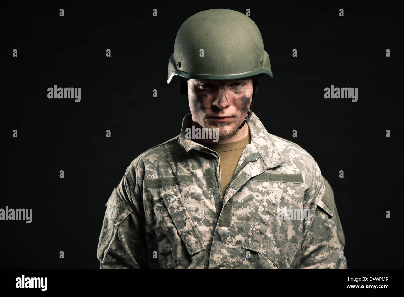 Black soldier wearing helmet hi-res stock photography and images - Alamy