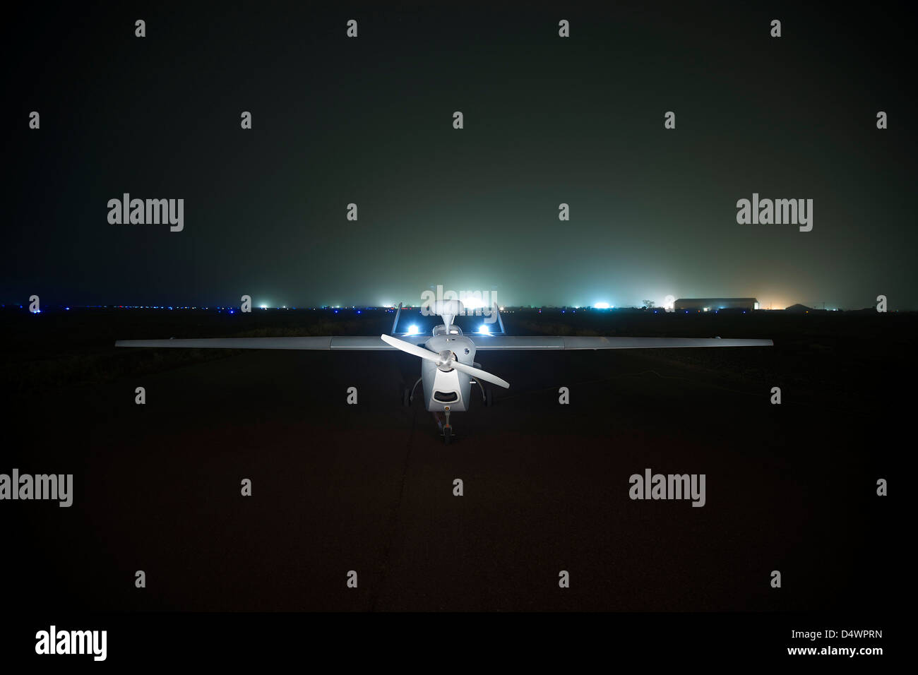 Tarmac vehicles hi-res stock photography and images - Alamy