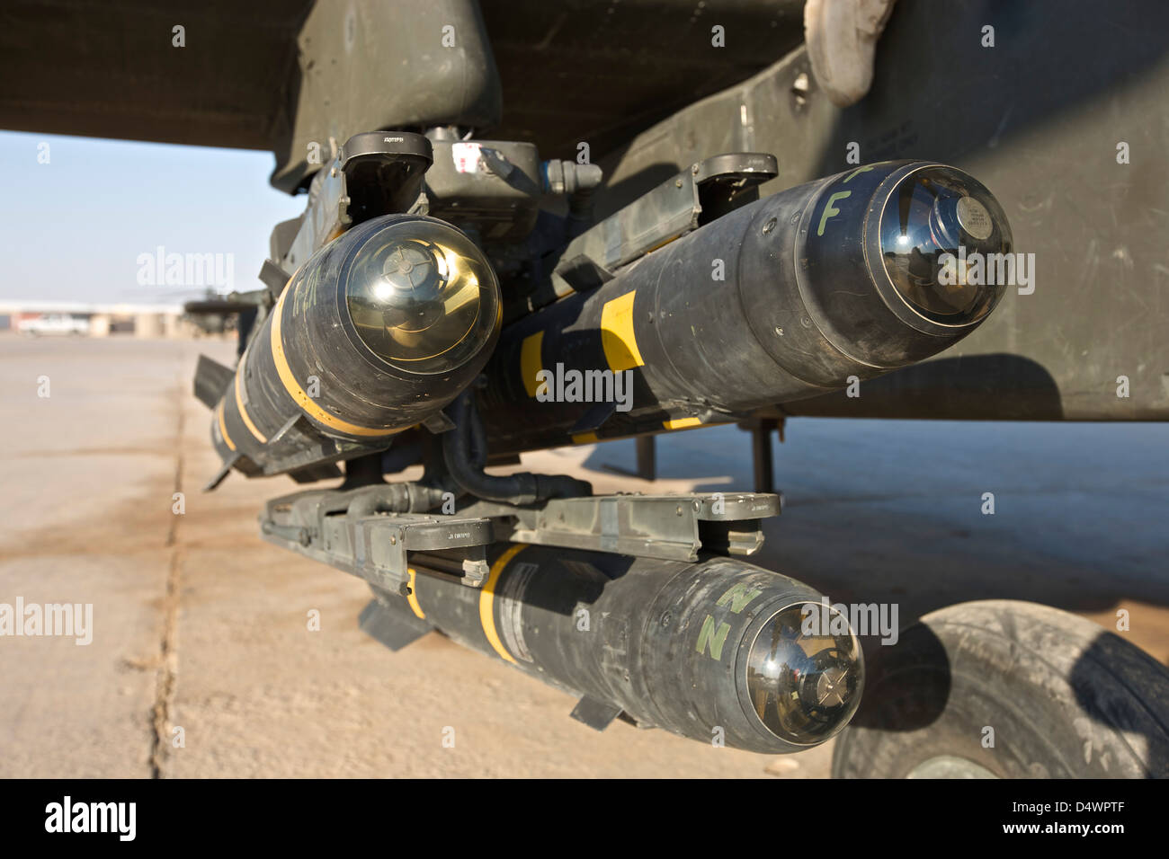 Close-up view of the Hellfire missiles on an AH-64D Apache Longbow ...