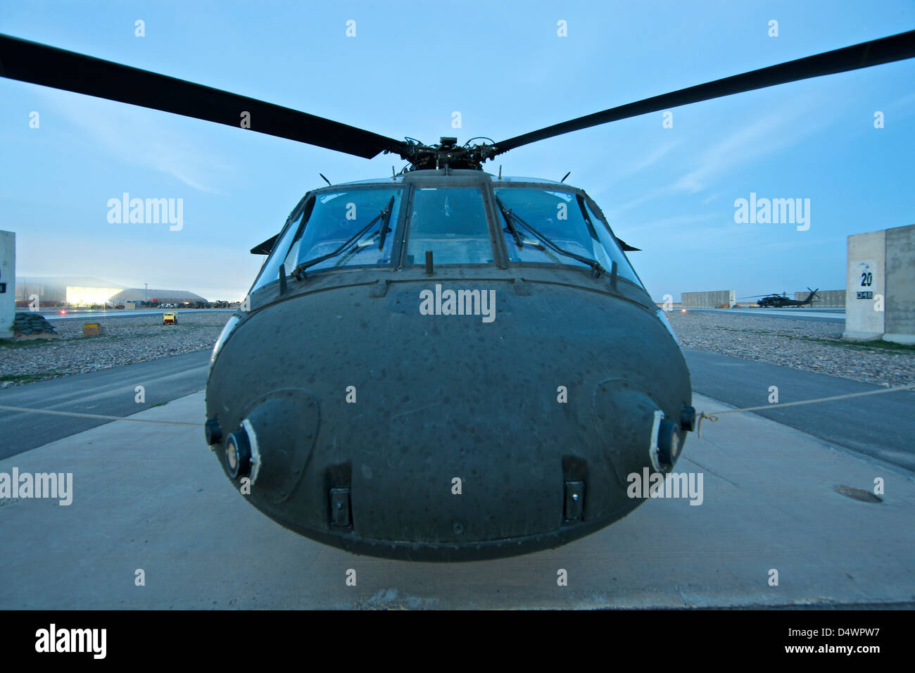 Sikorsky uh 60 black hawk helicopter hi-res stock photography and ...