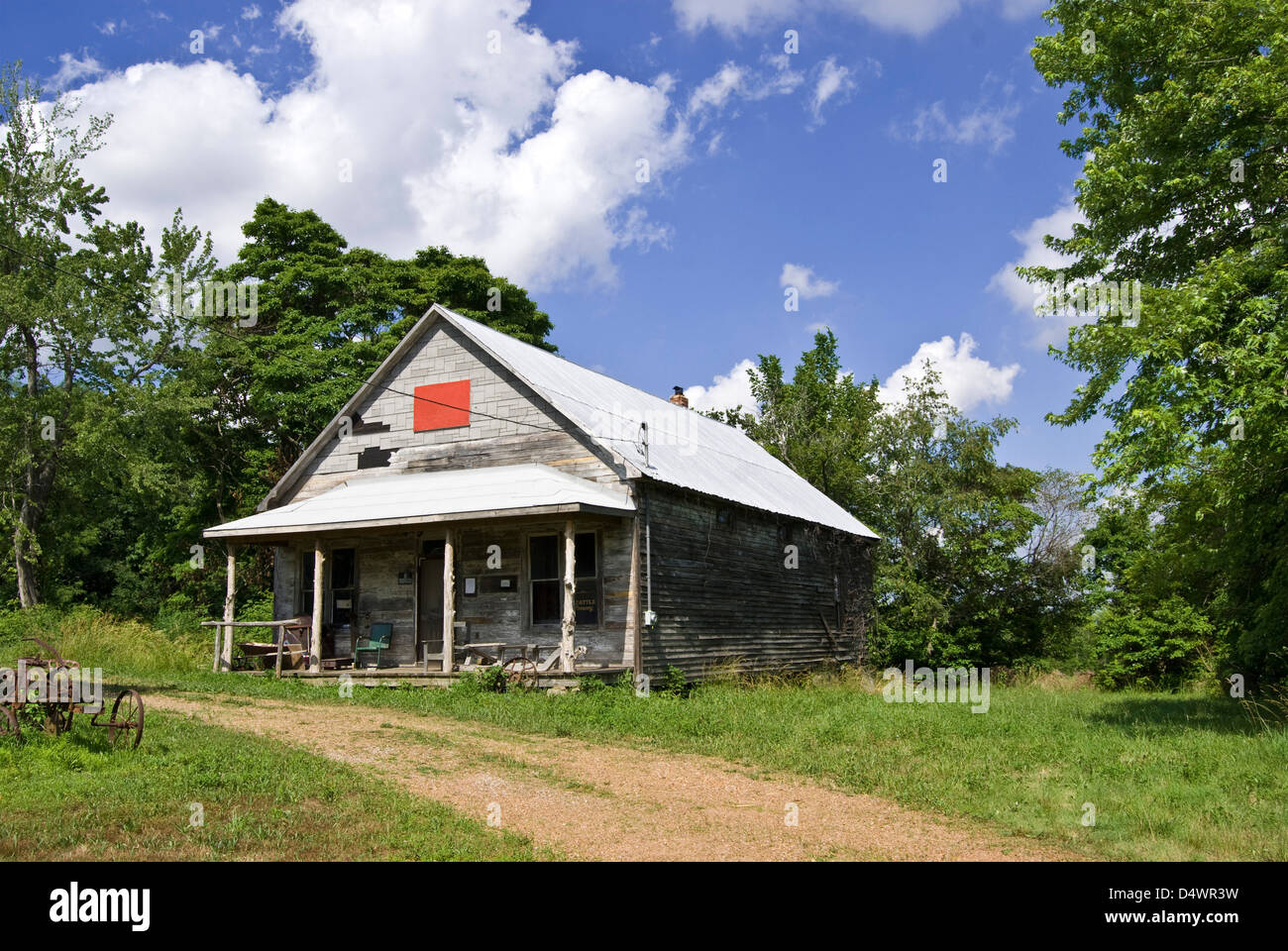 Abandoned Country Store In Rural Middle Tennessee Stock Photo - Alamy