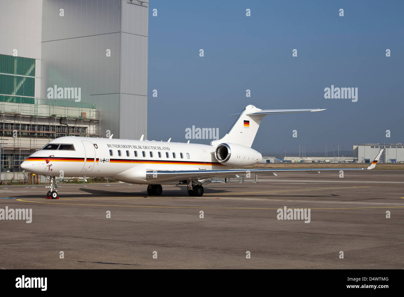 A Bombardier Global 5000 VIP jet of the German Air Force at Cologne ...