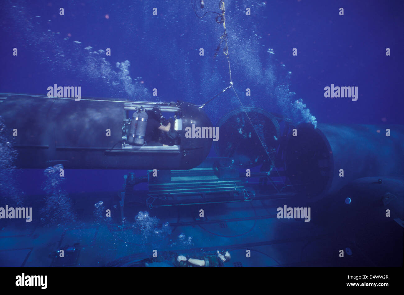 Dry deck shelter hi-res stock photography and images - Alamy