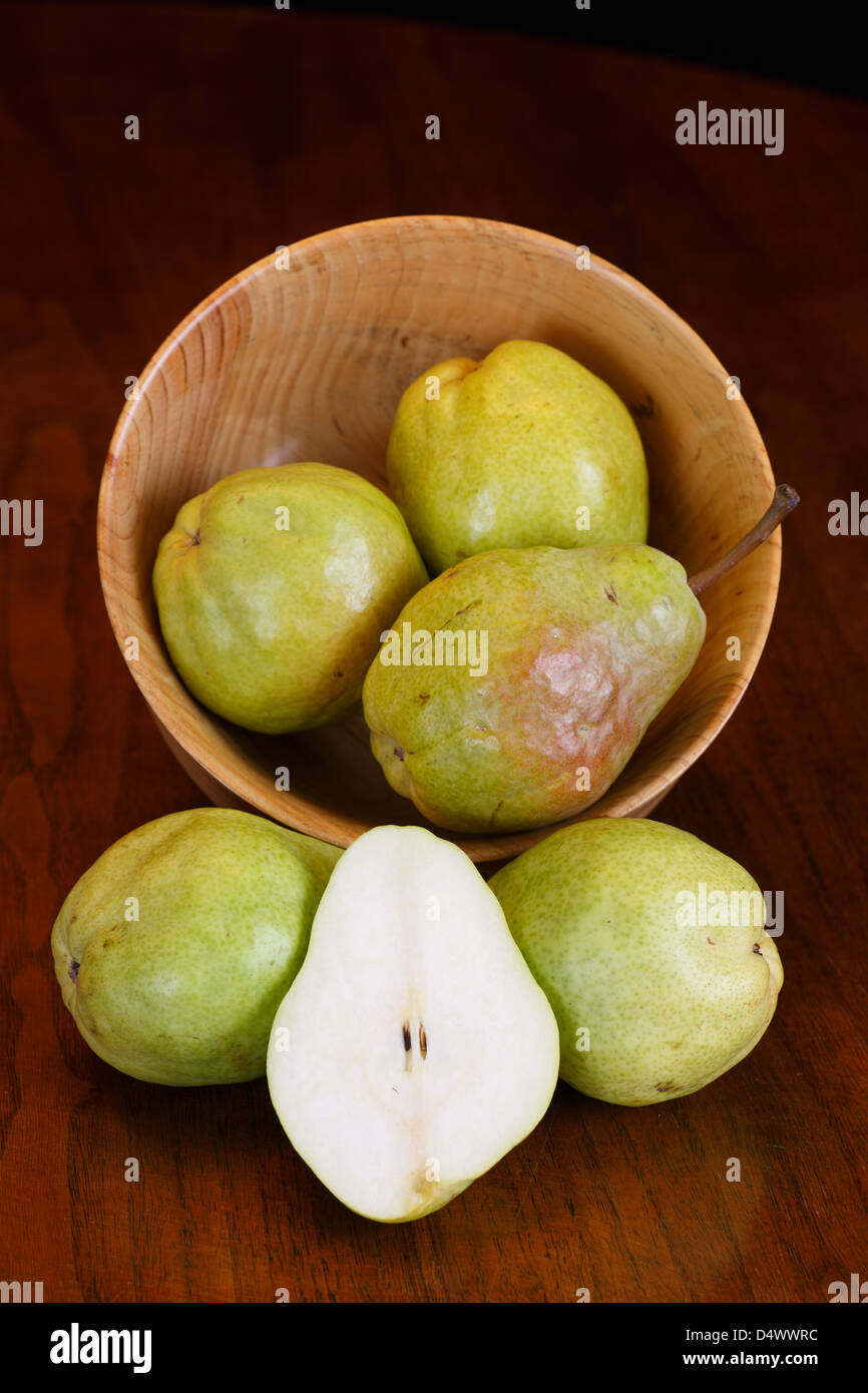 Williams pears hi-res stock photography and images - Alamy