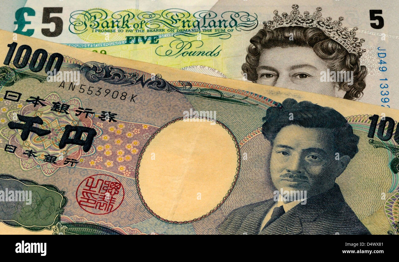 Japanese Yen and UK 5 Pound Bank Notes Stock Photo - Alamy
