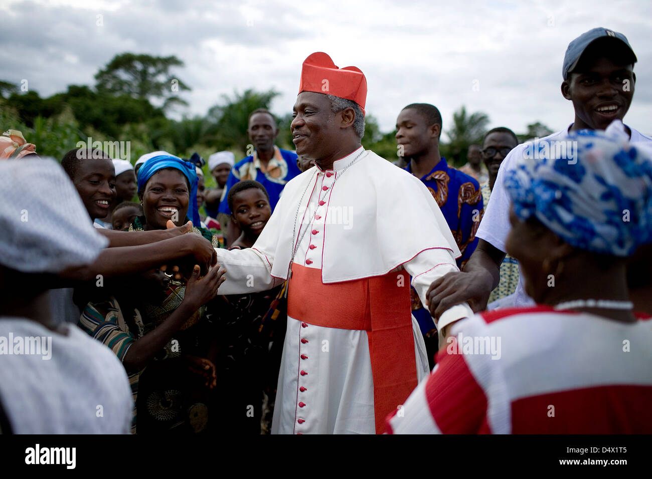 Cardinal Peter Turkson makes a pastoral visit to Ekumfi Nanaben, Ghana ...
