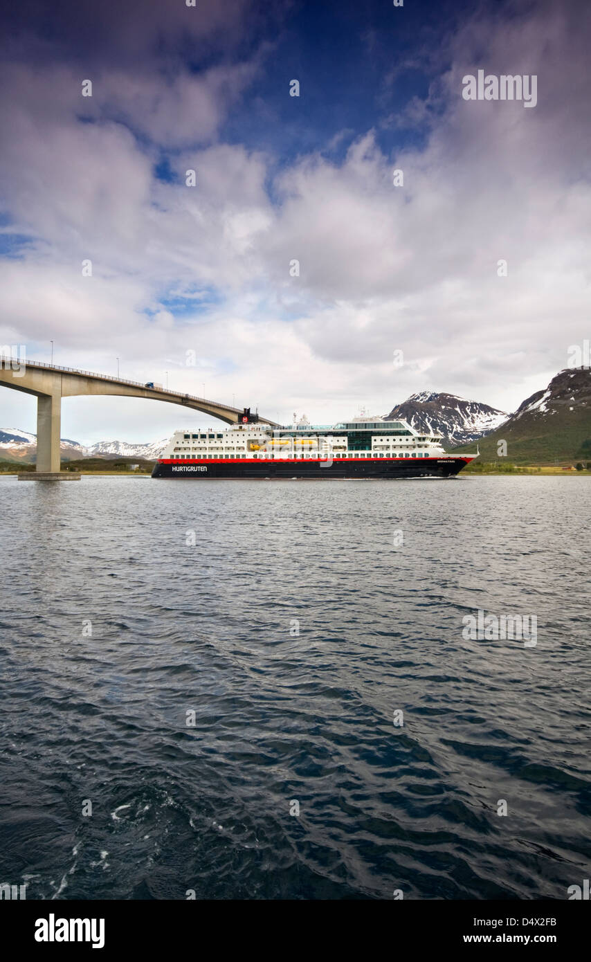 Sortland bridge hi-res stock photography and images - Alamy