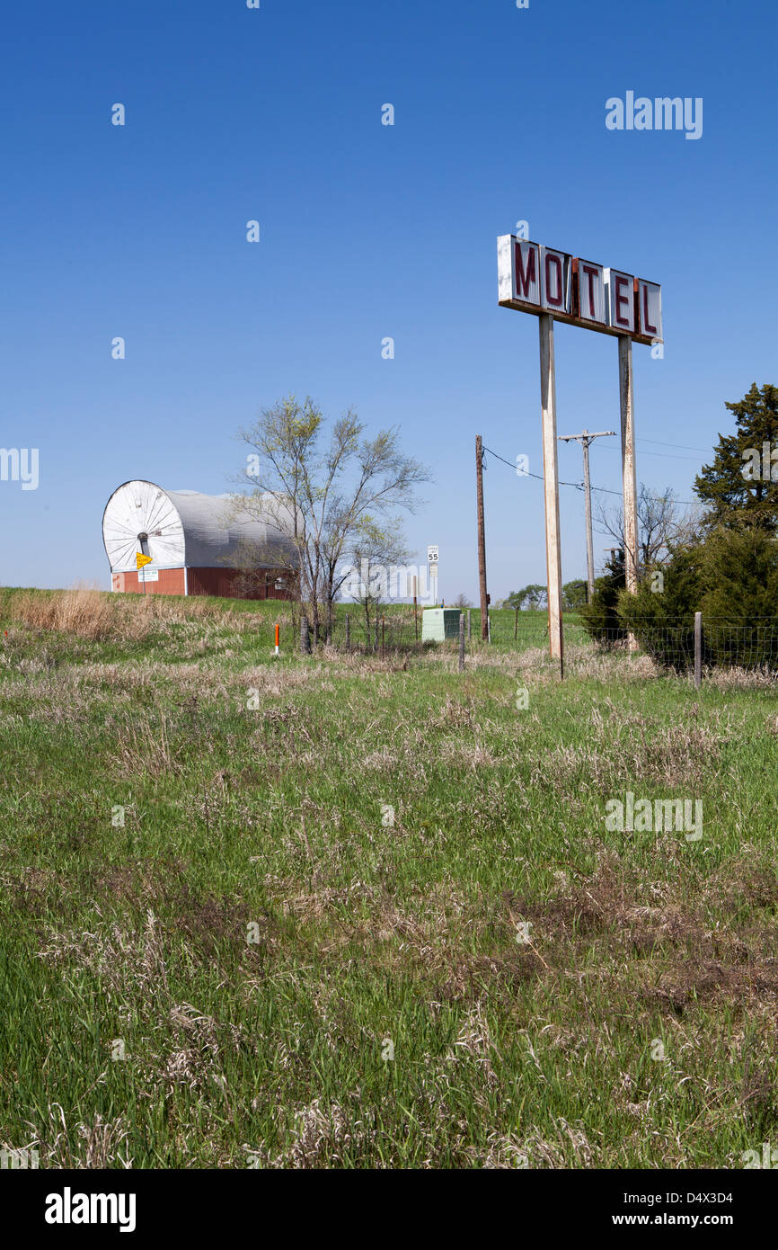 A motel sign outside of North Platte, Nebraska, USA Stock Photo - Alamy