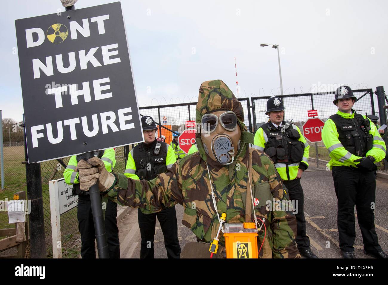 Nuclear station police uk hi-res stock photography and images - Alamy