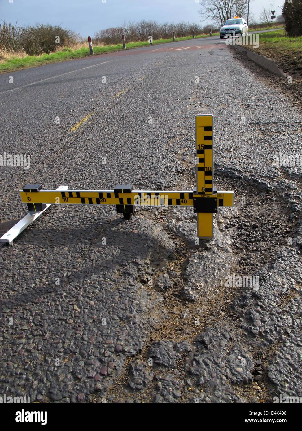 Potholes, mechanical failures, defect measure instrument, survey ...