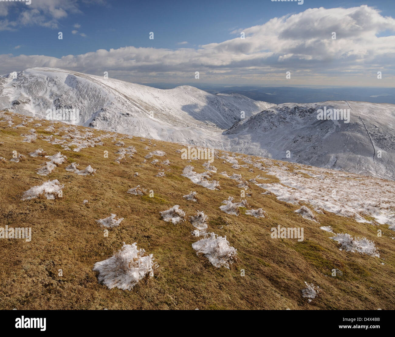 Iced lakes hi-res stock photography and images - Alamy