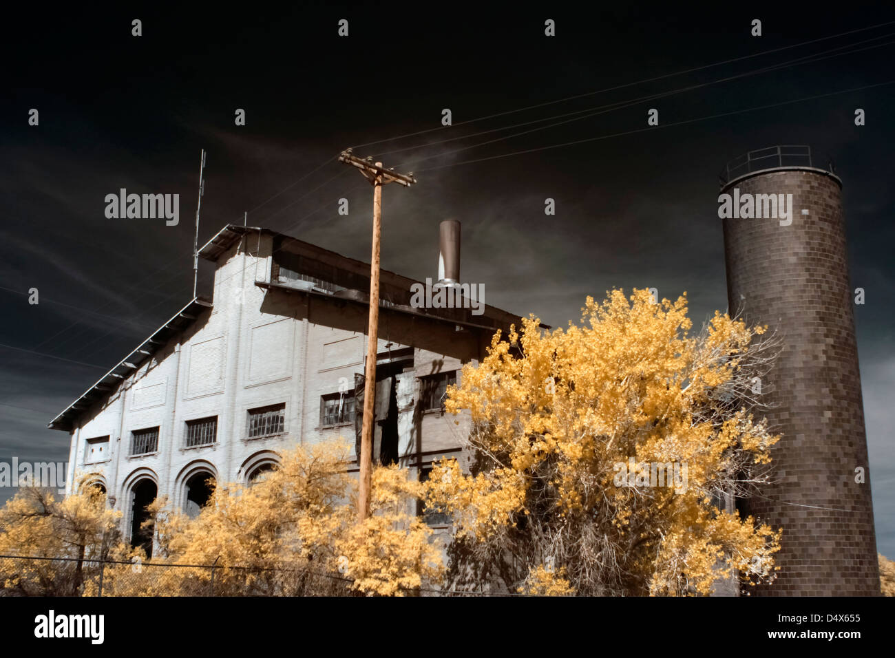 Abandoned power plant hi-res stock photography and images - Alamy