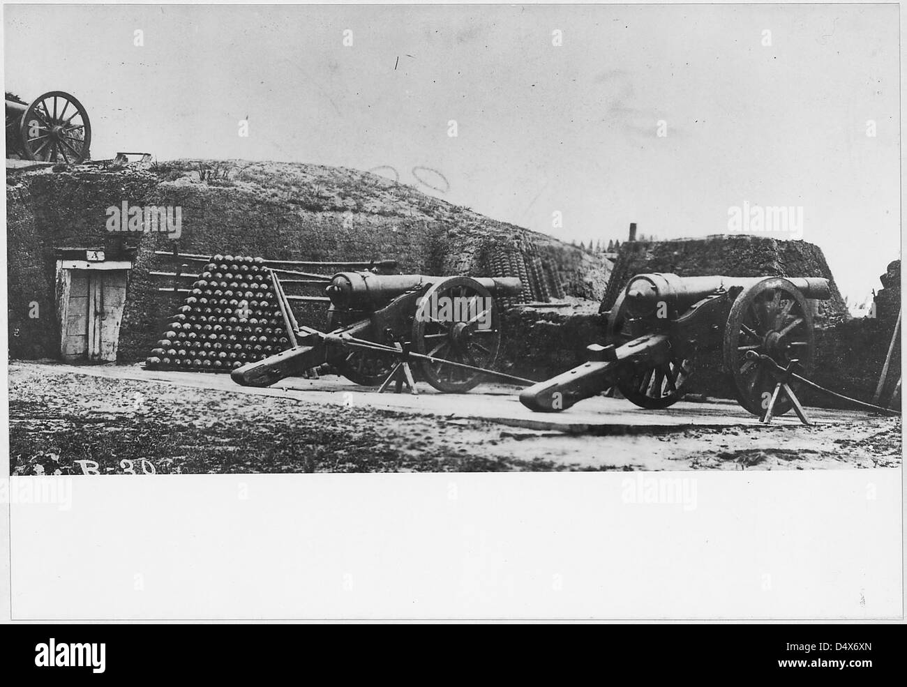A photograph taken by Mathew Brady of a battle cannon at Fort Putnam ...
