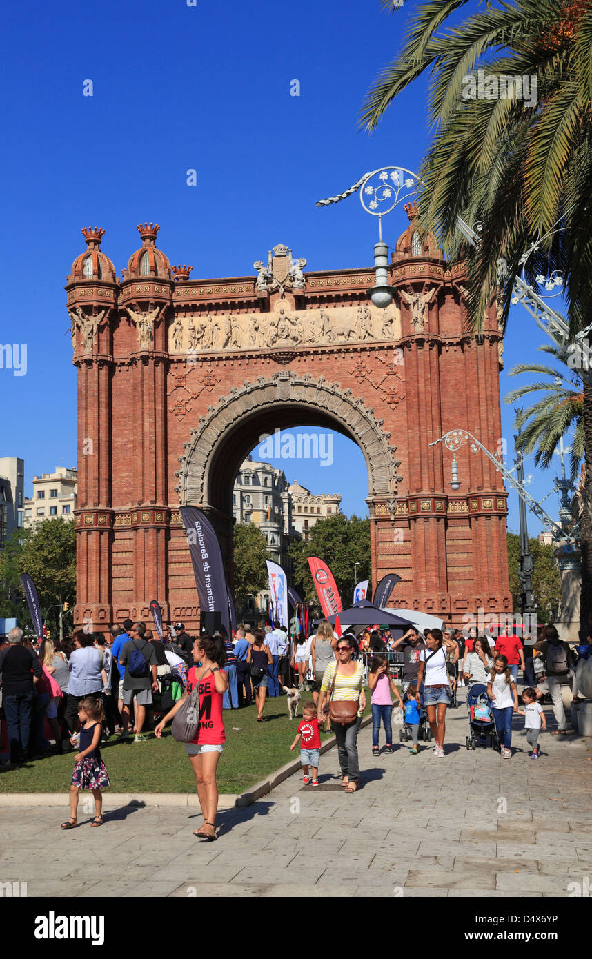 Arc de Triomf, Barcelona, Spain Stock Photo - Alamy