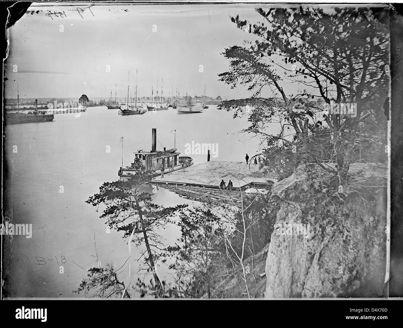 This photograph by Mathew Brady captures Deep Bottom, a strategic ...
