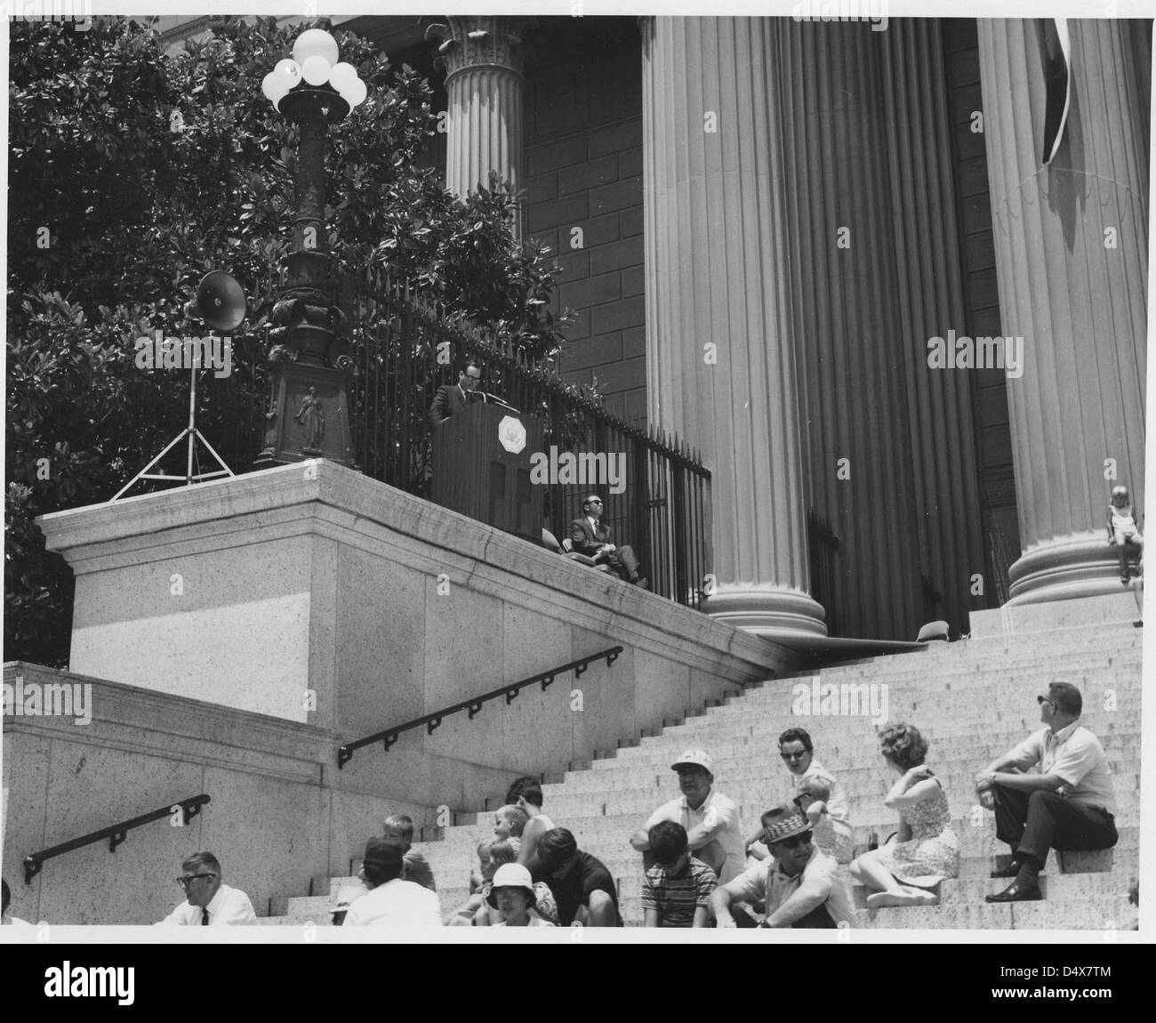 In a 1969 July 4th ceremony on the steps of the U.S. Capitol, Dr ...