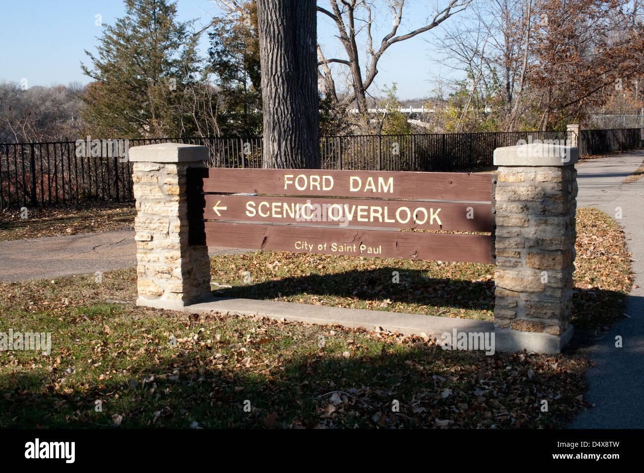 Ford twin cities plant hi-res stock photography and images - Alamy