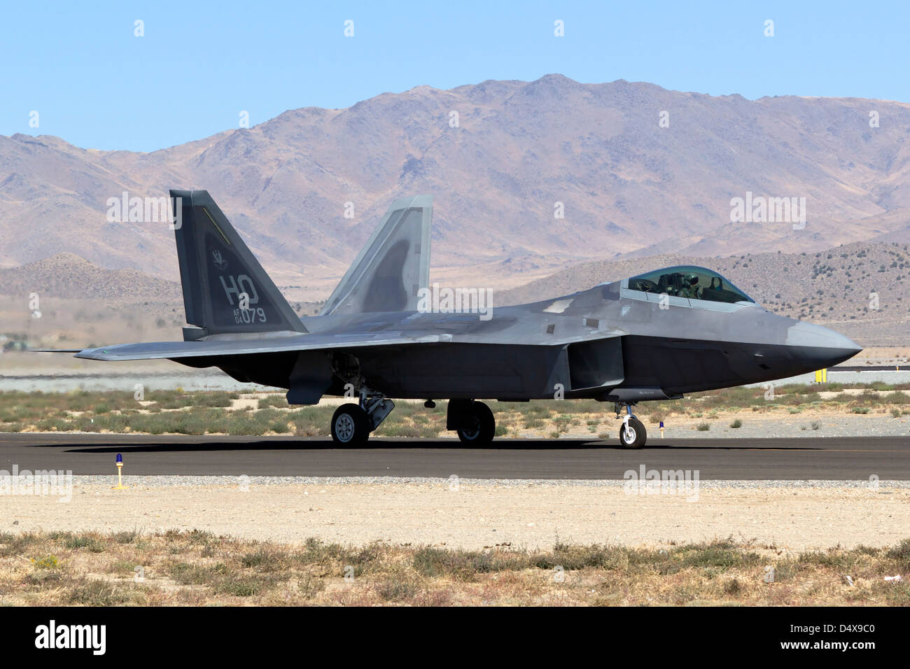 F 22 raptor hi-res stock photography and images - Alamy