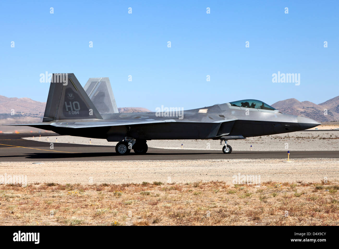 F 22 raptor hi-res stock photography and images - Alamy
