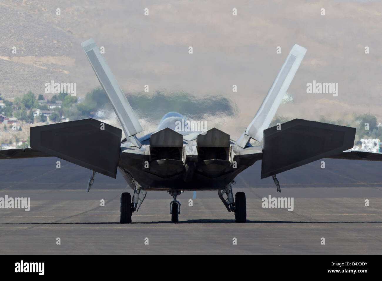 F-22 Raptor exercising its tail feathers Stock Photo - Alamy