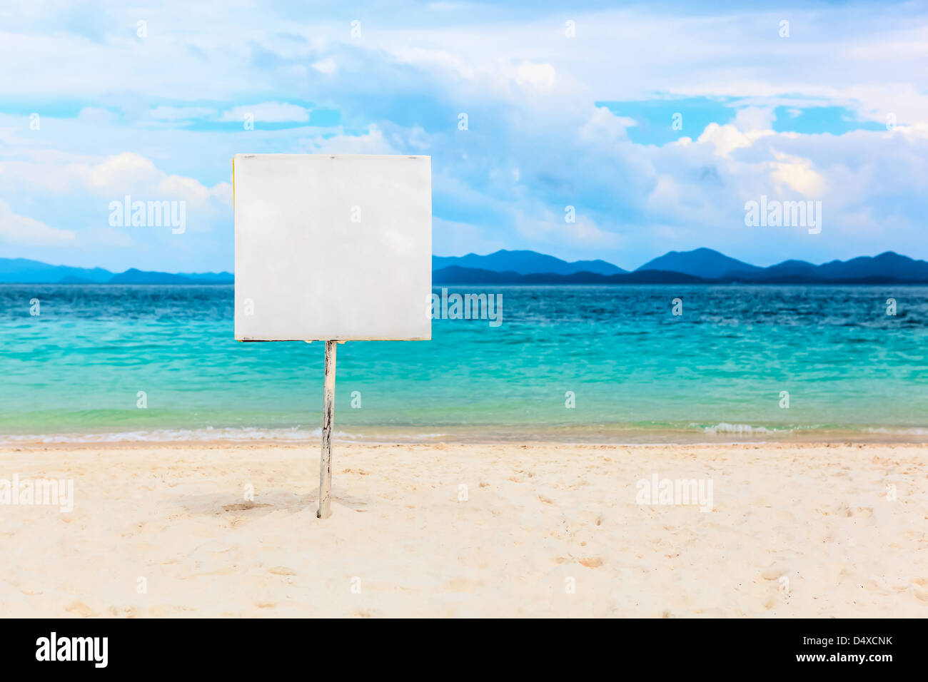 This is White empty signboard on tropical beach Stock Photo - Alamy