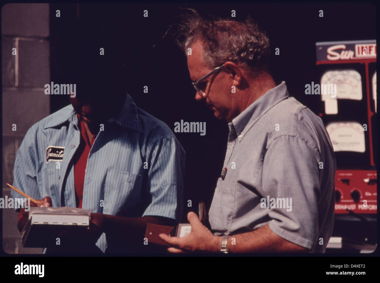 History of emissions testing hi-res stock photography and images - Alamy