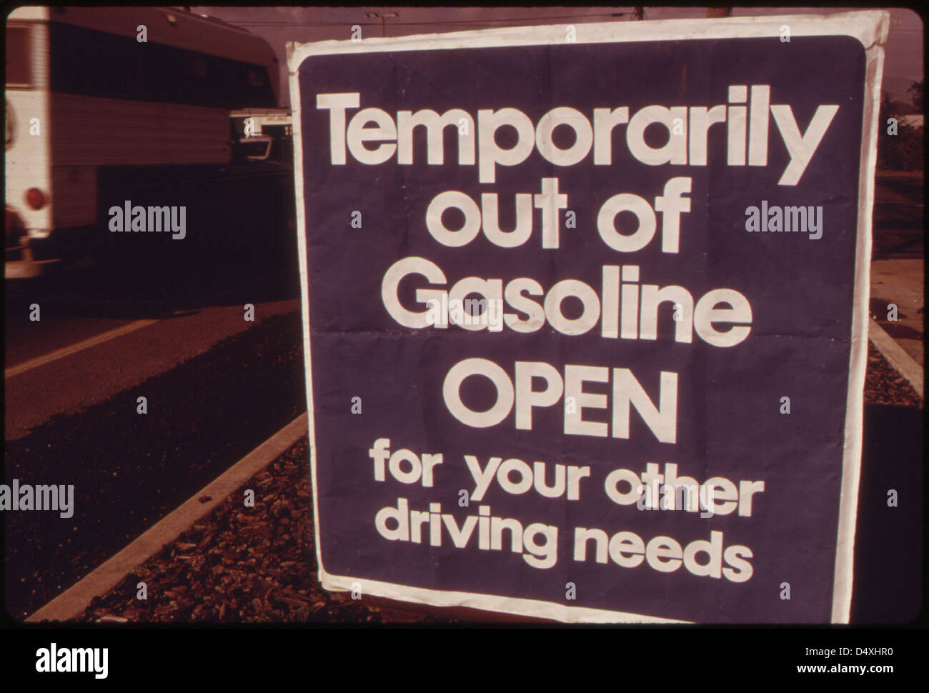 1970s gas stations hi-res stock photography and images - Alamy