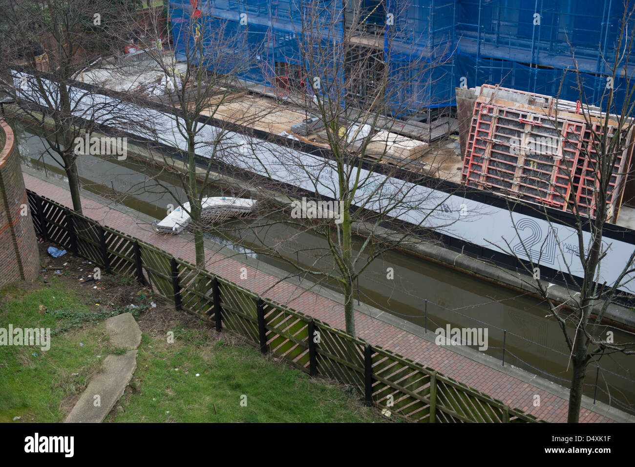 Wapping Lane, Tower Hamlets, London, UK. 20th March 2013. A crane ...
