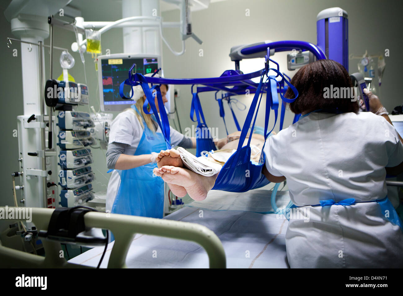 INTENSIVE CARE UNIT Stock Photo - Alamy
