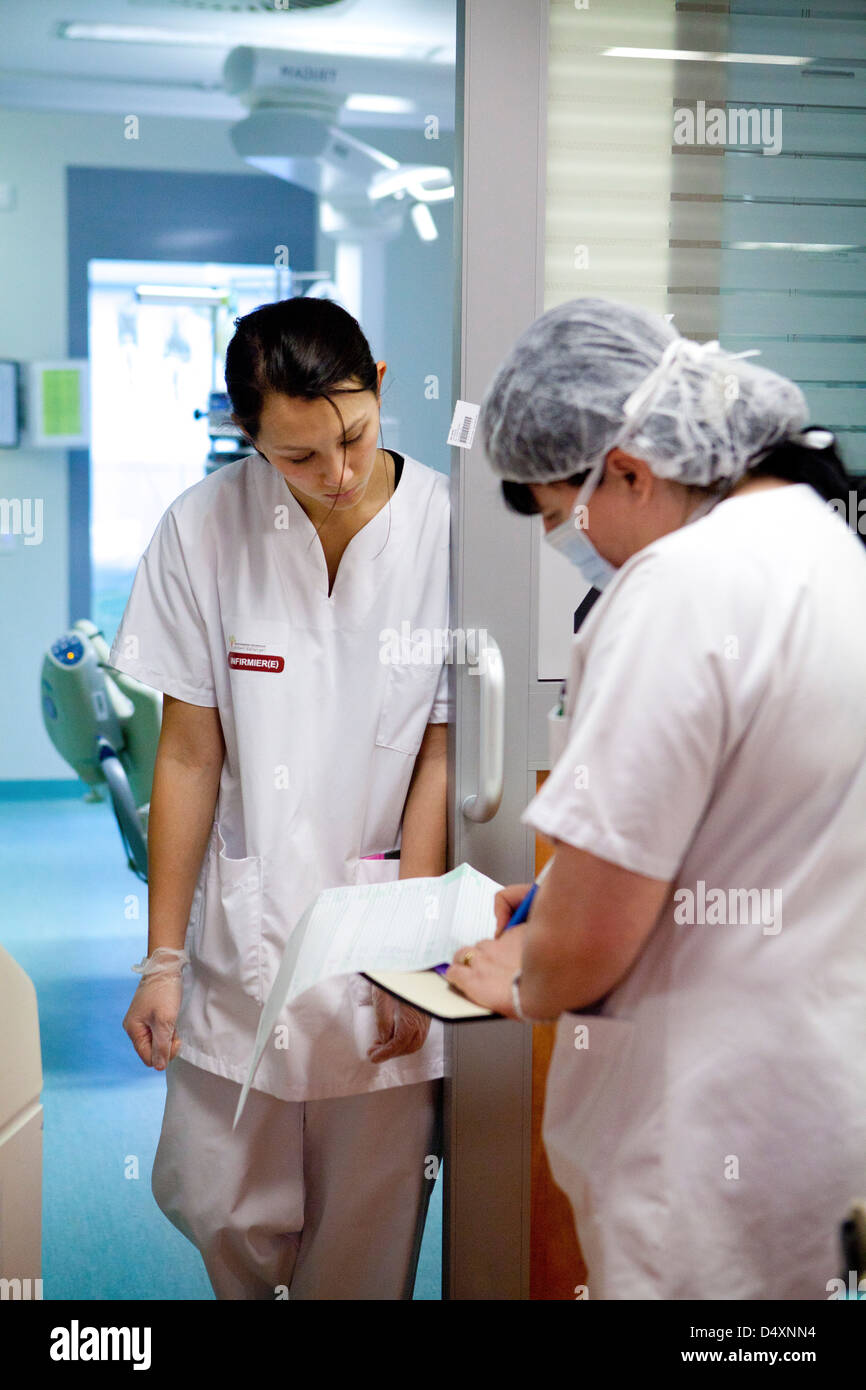 INTENSIVE CARE UNIT Stock Photo - Alamy