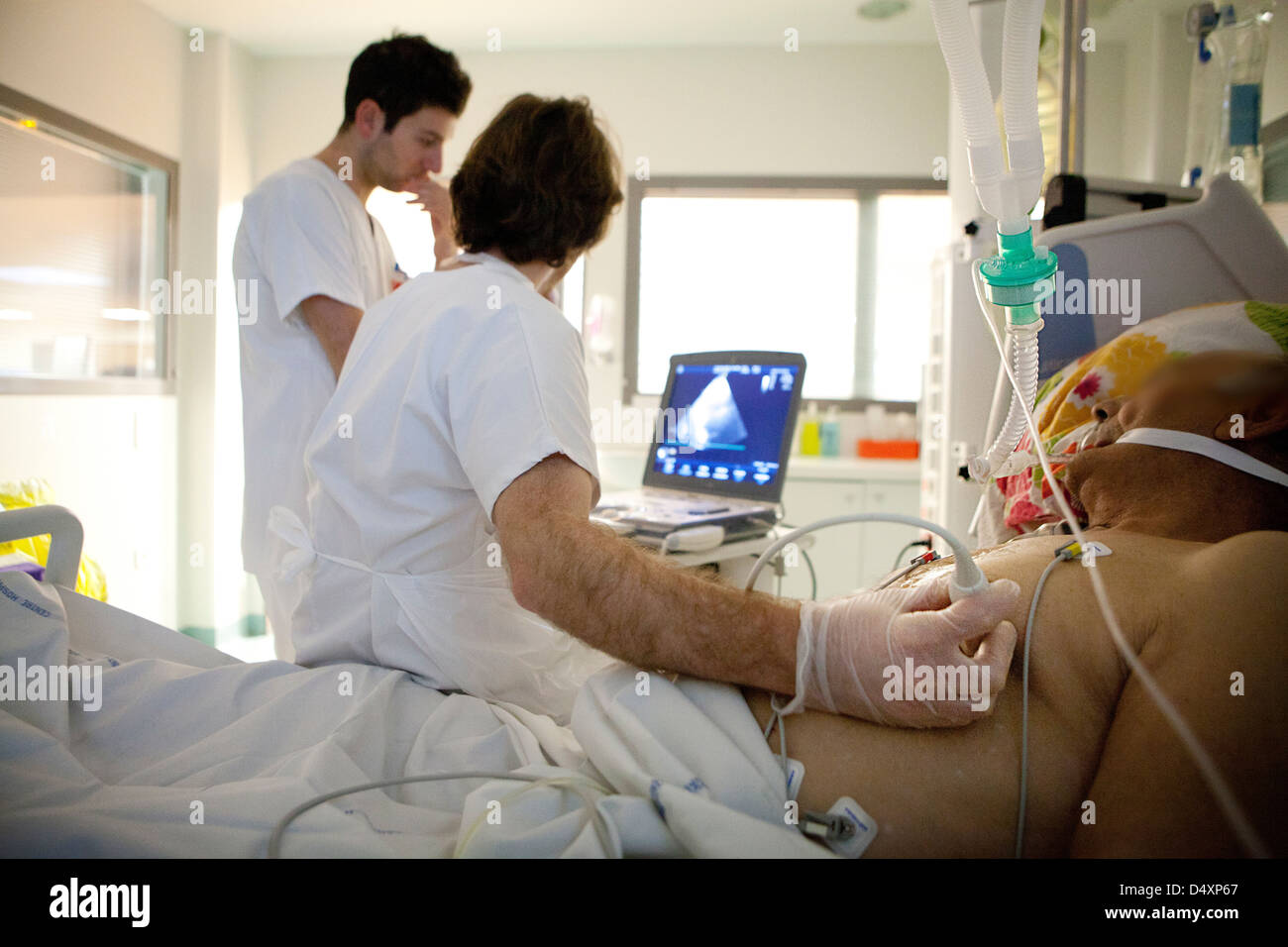 INTENSIVE CARE UNIT Stock Photo - Alamy