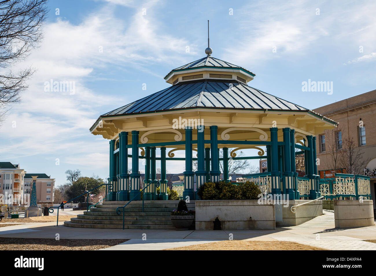 Modern pavilion hi-res stock photography and images - Alamy