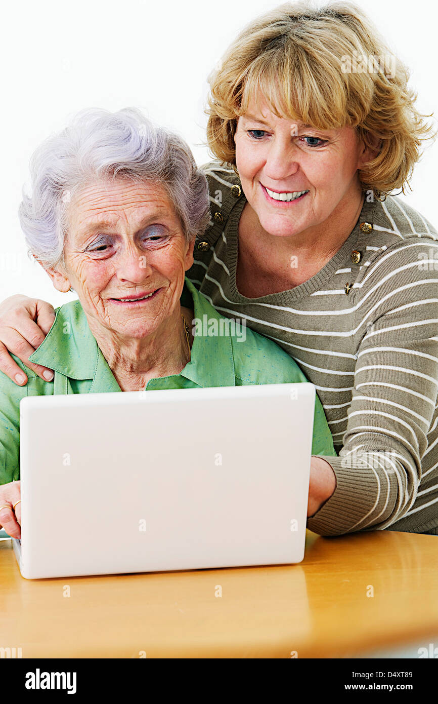 ELDERLY PERSON, COMPUTER Stock Photo - Alamy