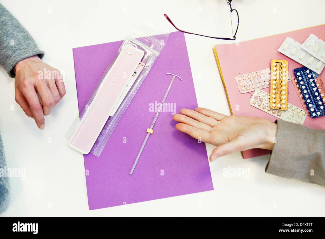 Contraception consultation hi-res stock photography and images - Alamy