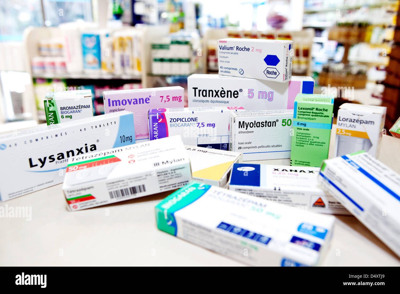 Benzodiazepine drug hi-res stock photography and images - Alamy