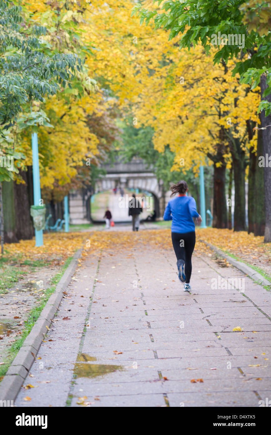 Motion blur effect men running hi-res stock photography and images - Alamy