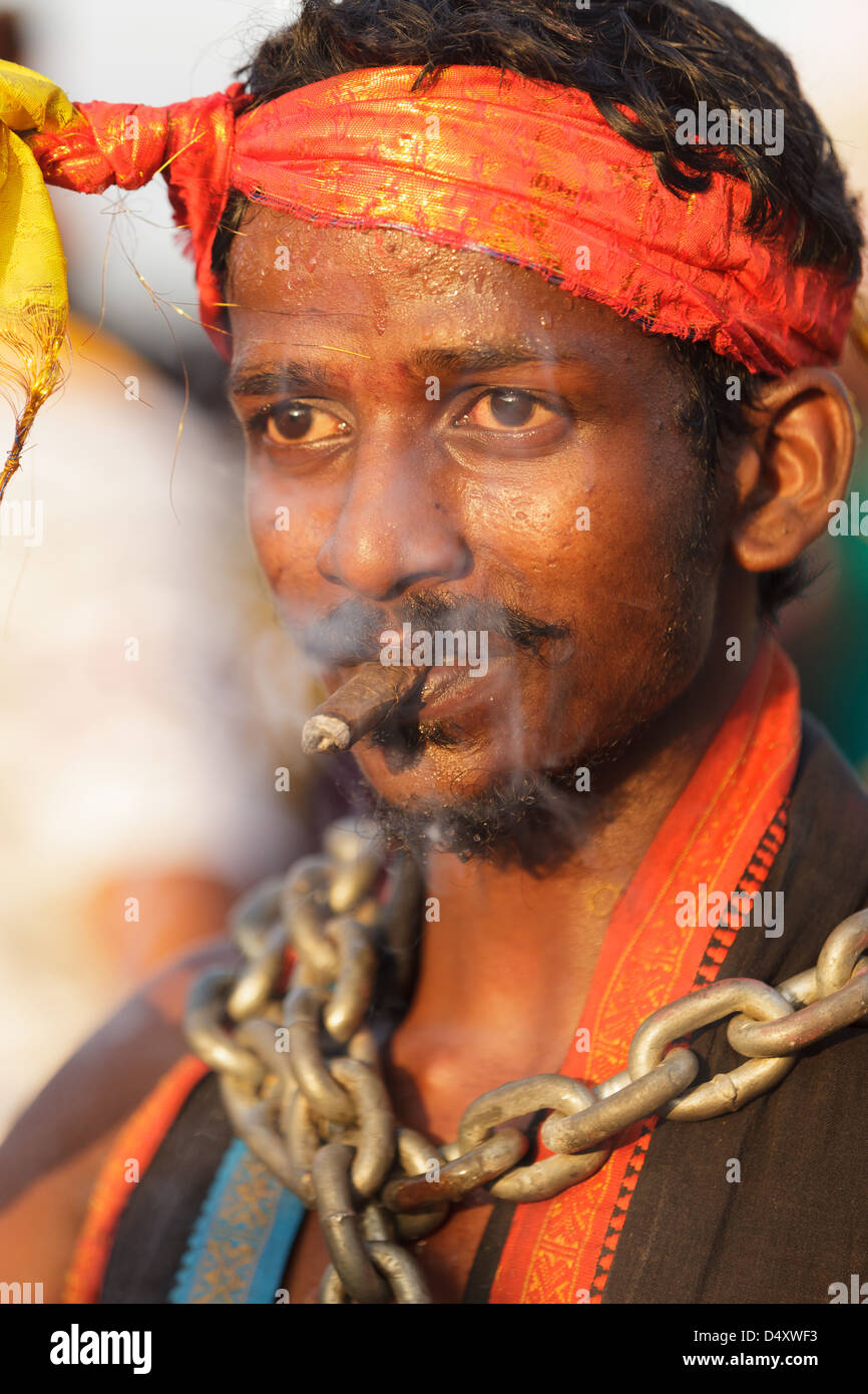 Cigar indian smoking hi-res stock photography and images - Alamy