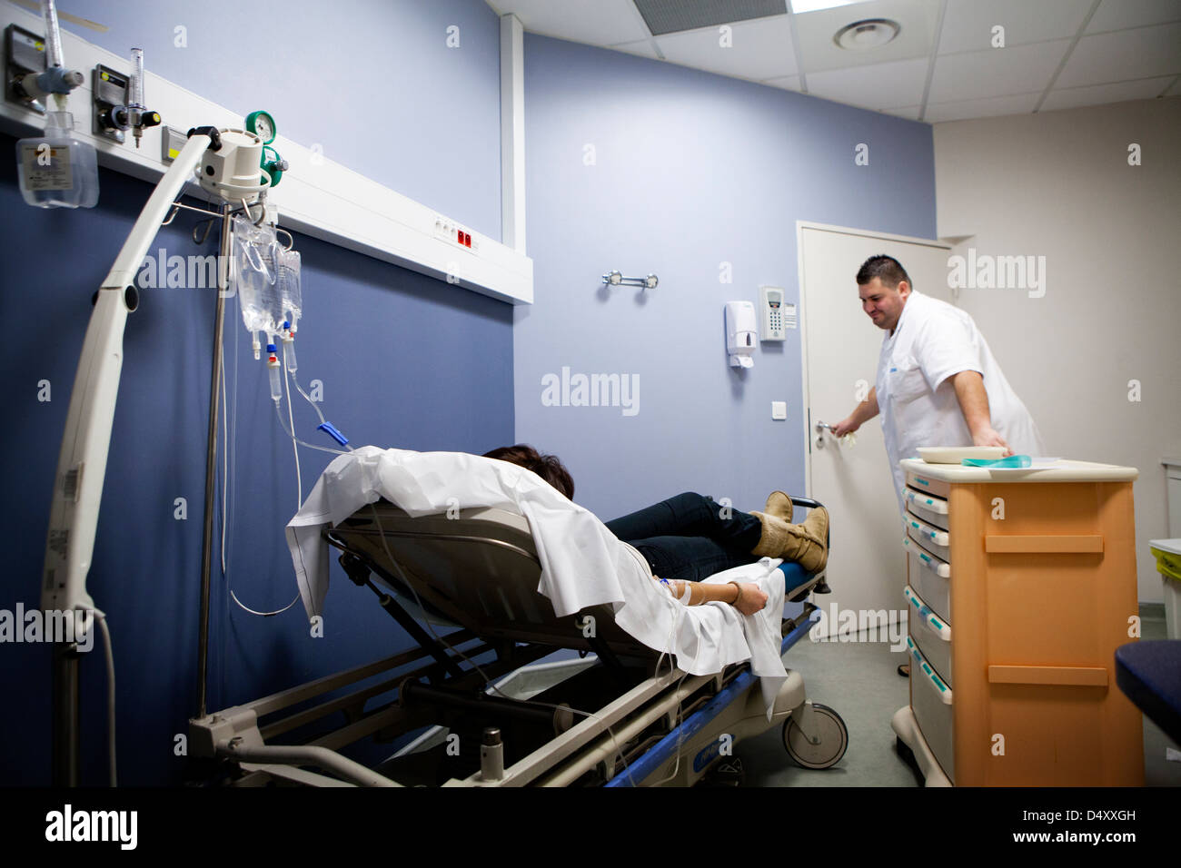 EMERGENCY CASE, HOSPITAL Stock Photo - Alamy