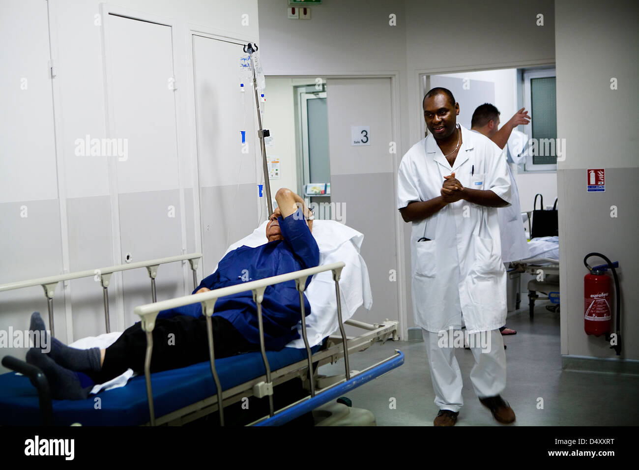 EMERGENCY CASE, HOSPITAL Stock Photo - Alamy