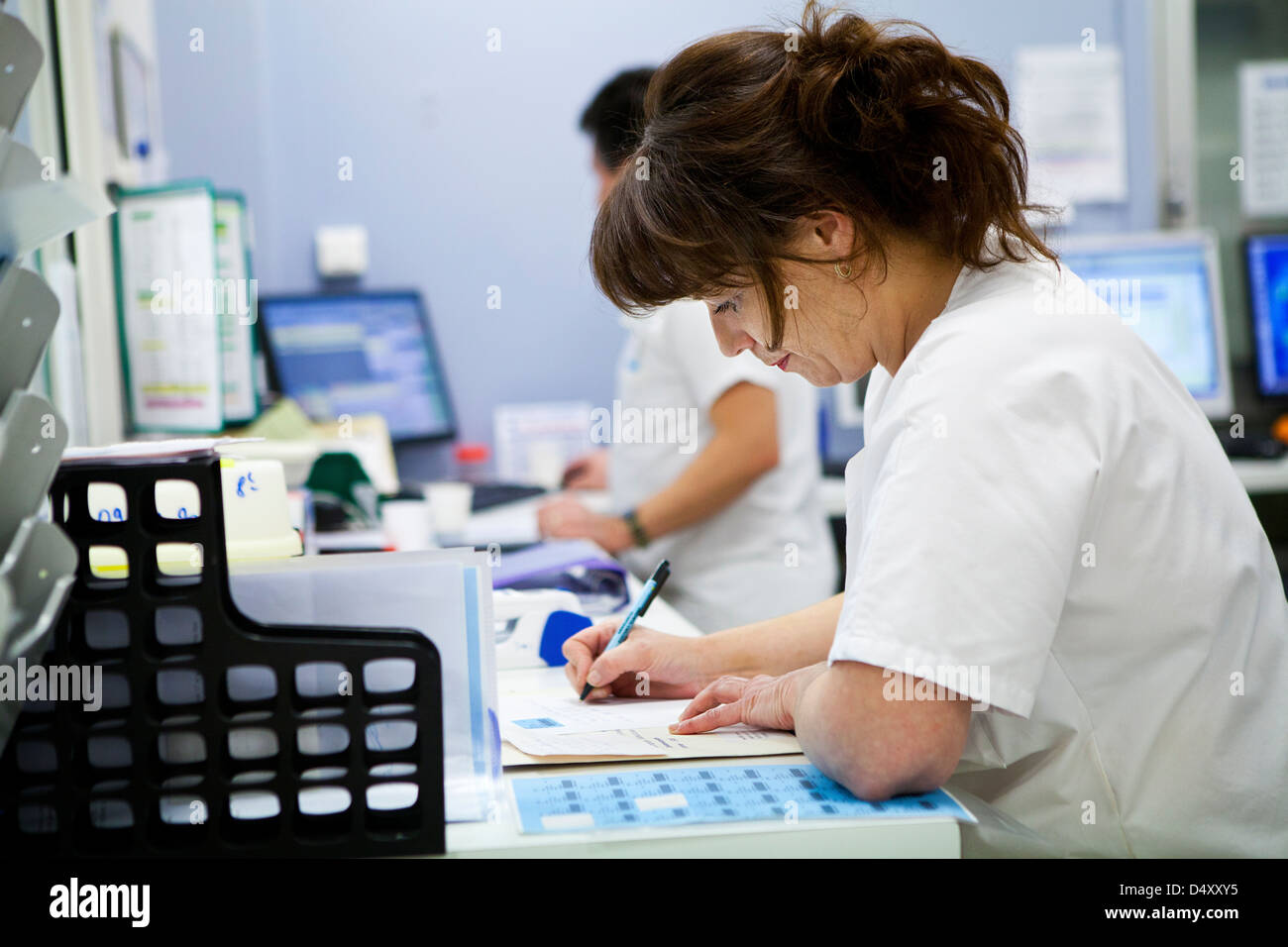 EMERGENCY CASE, HOSPITAL Stock Photo - Alamy
