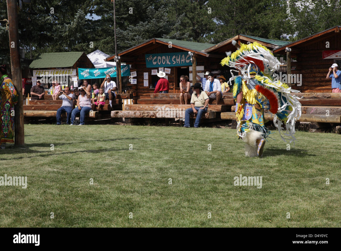 Native Americans dancing at Cheyenne Frontiers day Stock Photo - Alamy