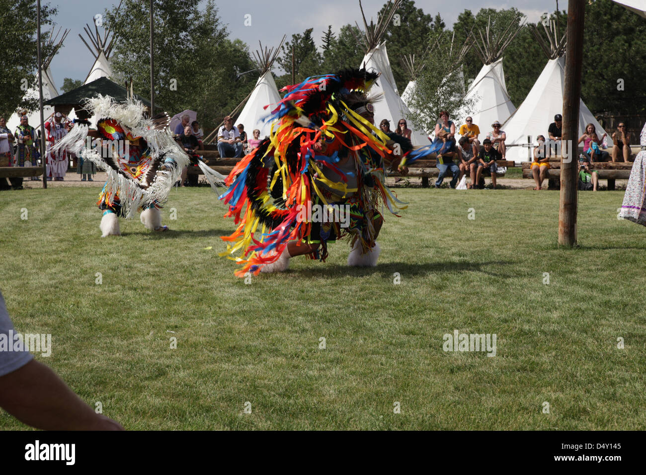 Native Americans dancing at Cheyenne Frontiers day Stock Photo - Alamy