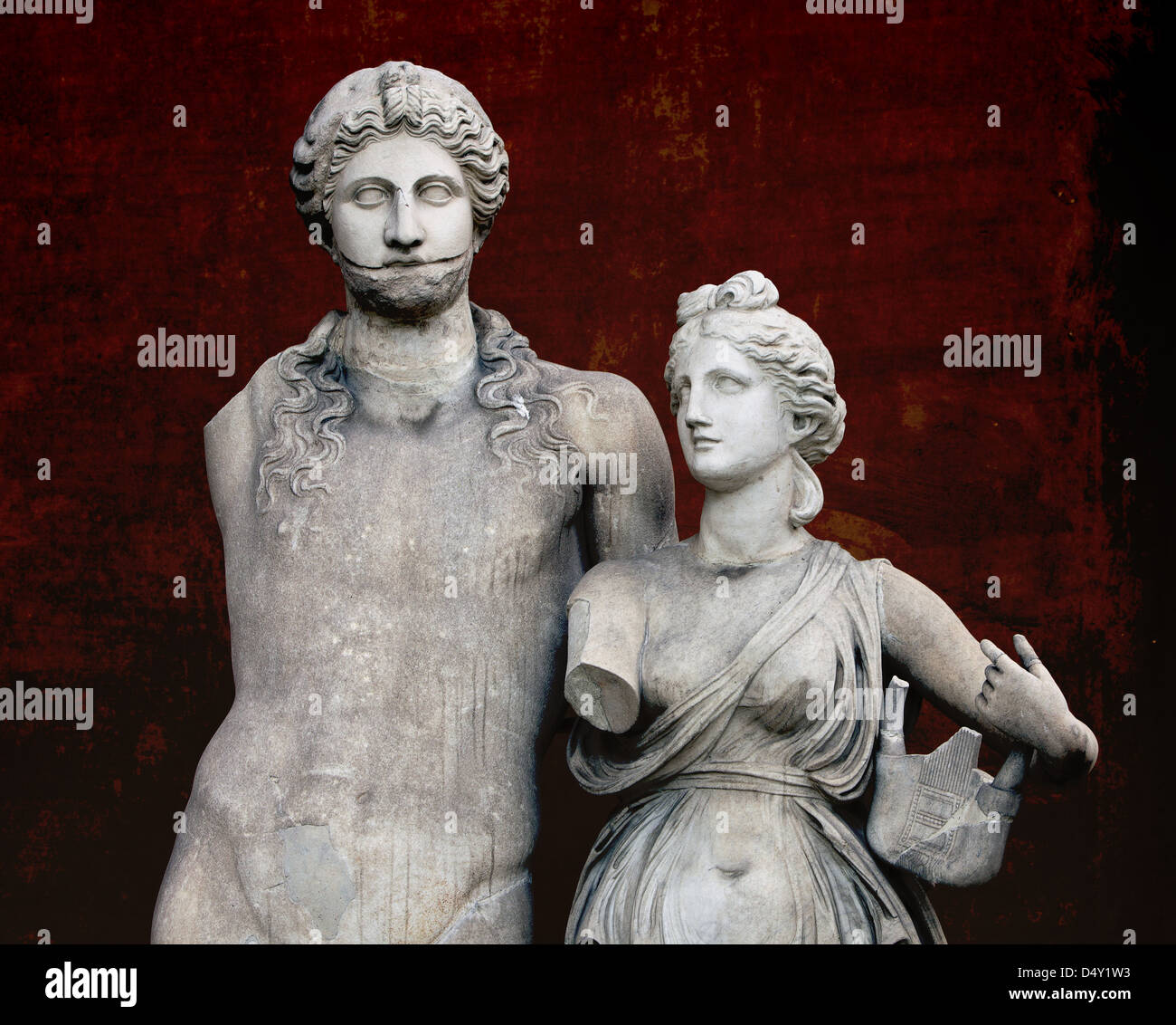 Roman couple sculpture hi-res stock photography and images - Alamy