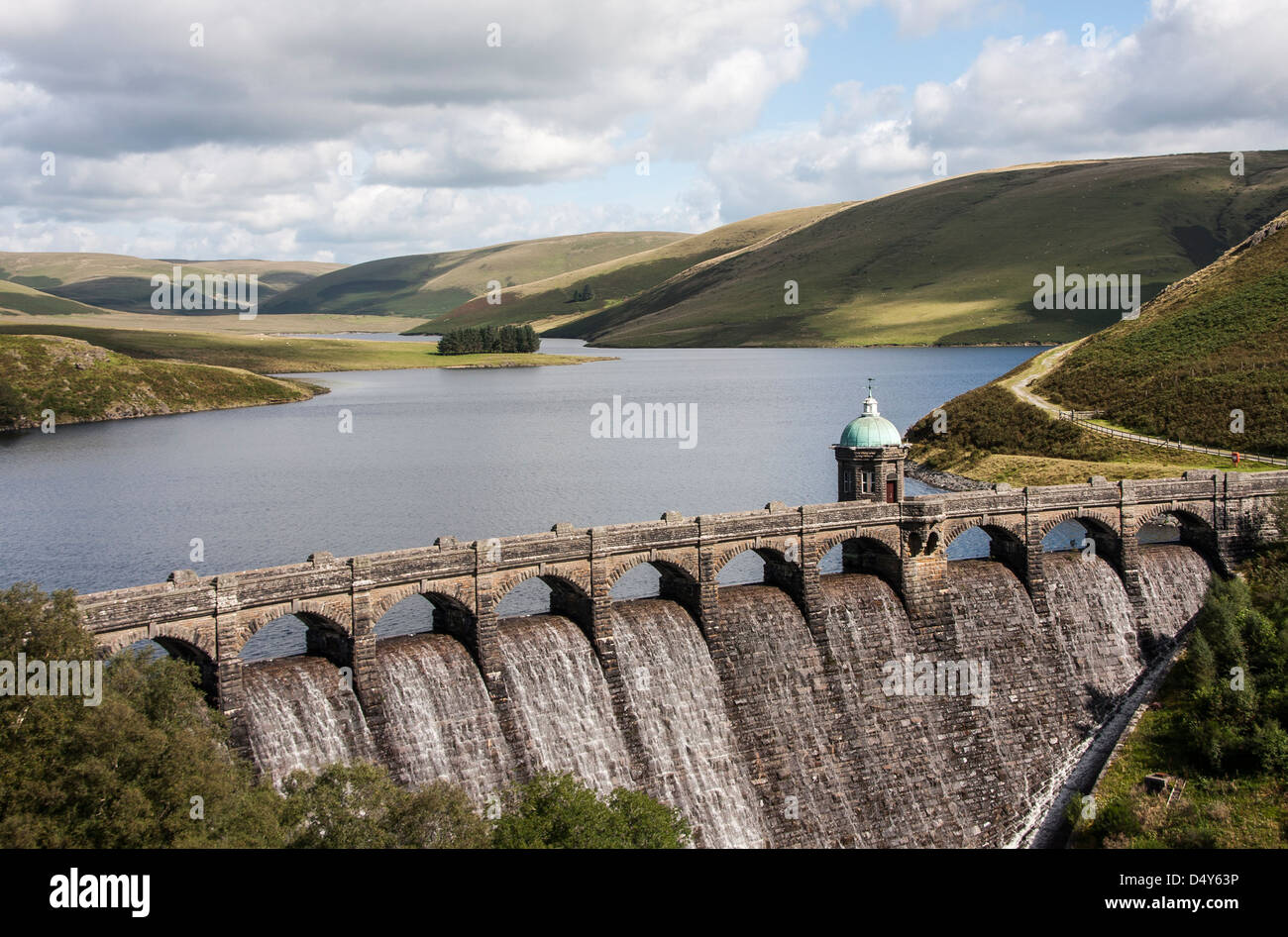 Dams in wales hi-res stock photography and images - Alamy