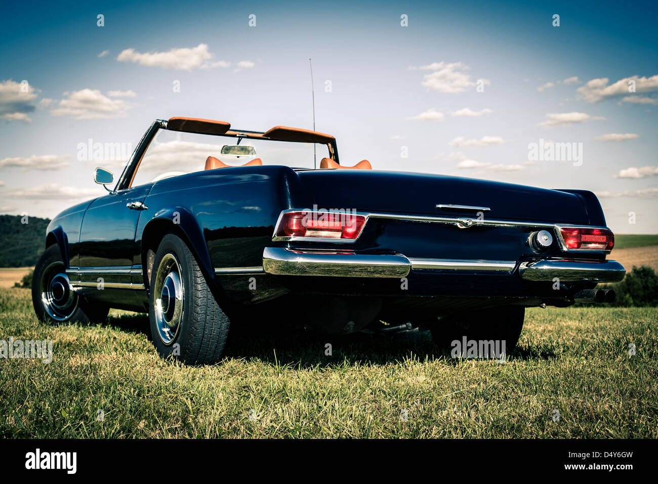 Classic post war car hi-res stock photography and images - Alamy