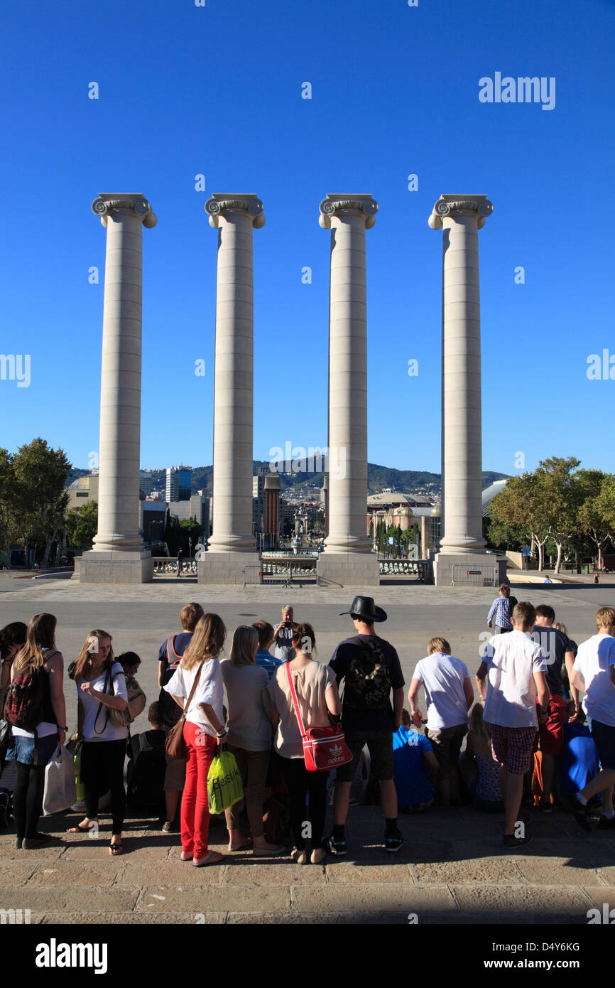Quatre columnes hi-res stock photography and images - Alamy