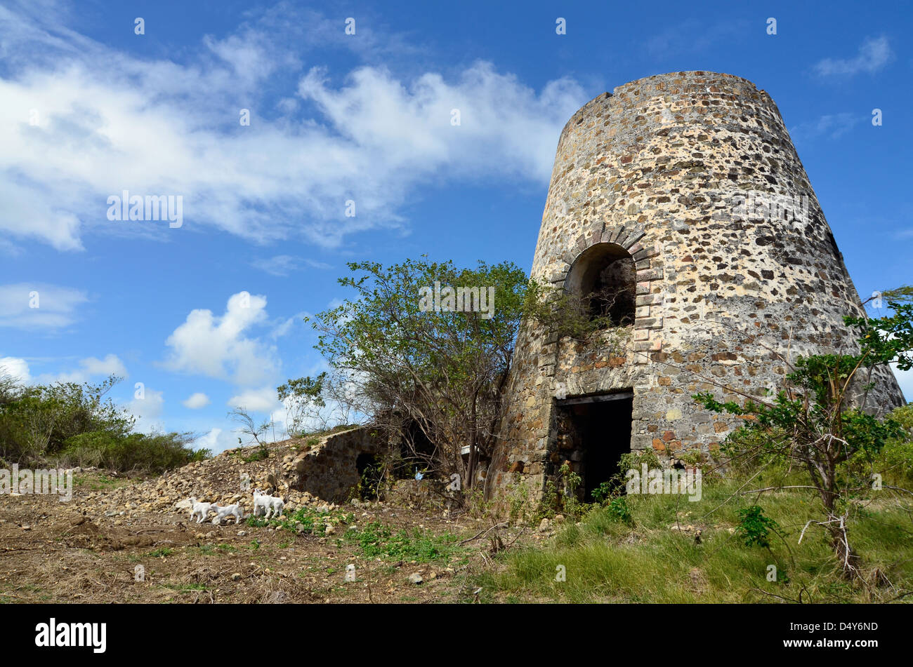 Old sugar mill ruins hi-res stock photography and images - Alamy