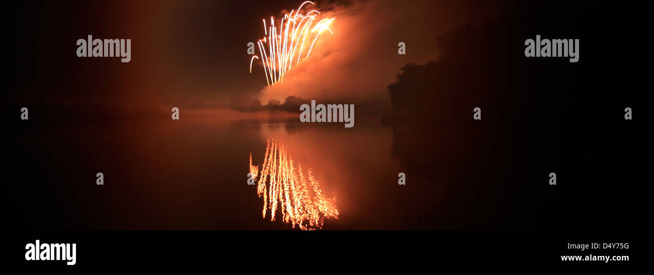 Generic fireworks hi-res stock photography and images - Alamy