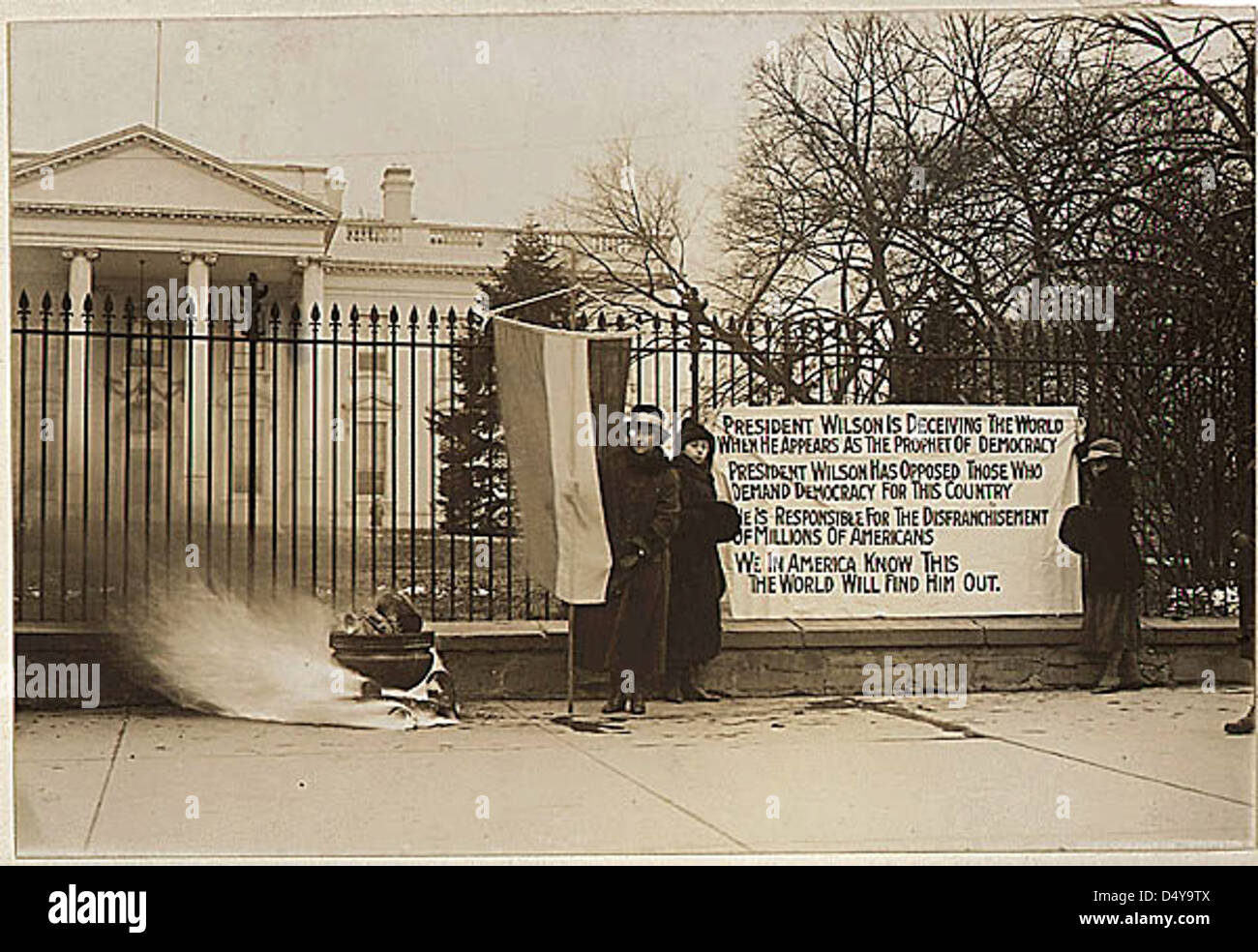 This photo from the suffrage movement in Washington, D.C. shows ...